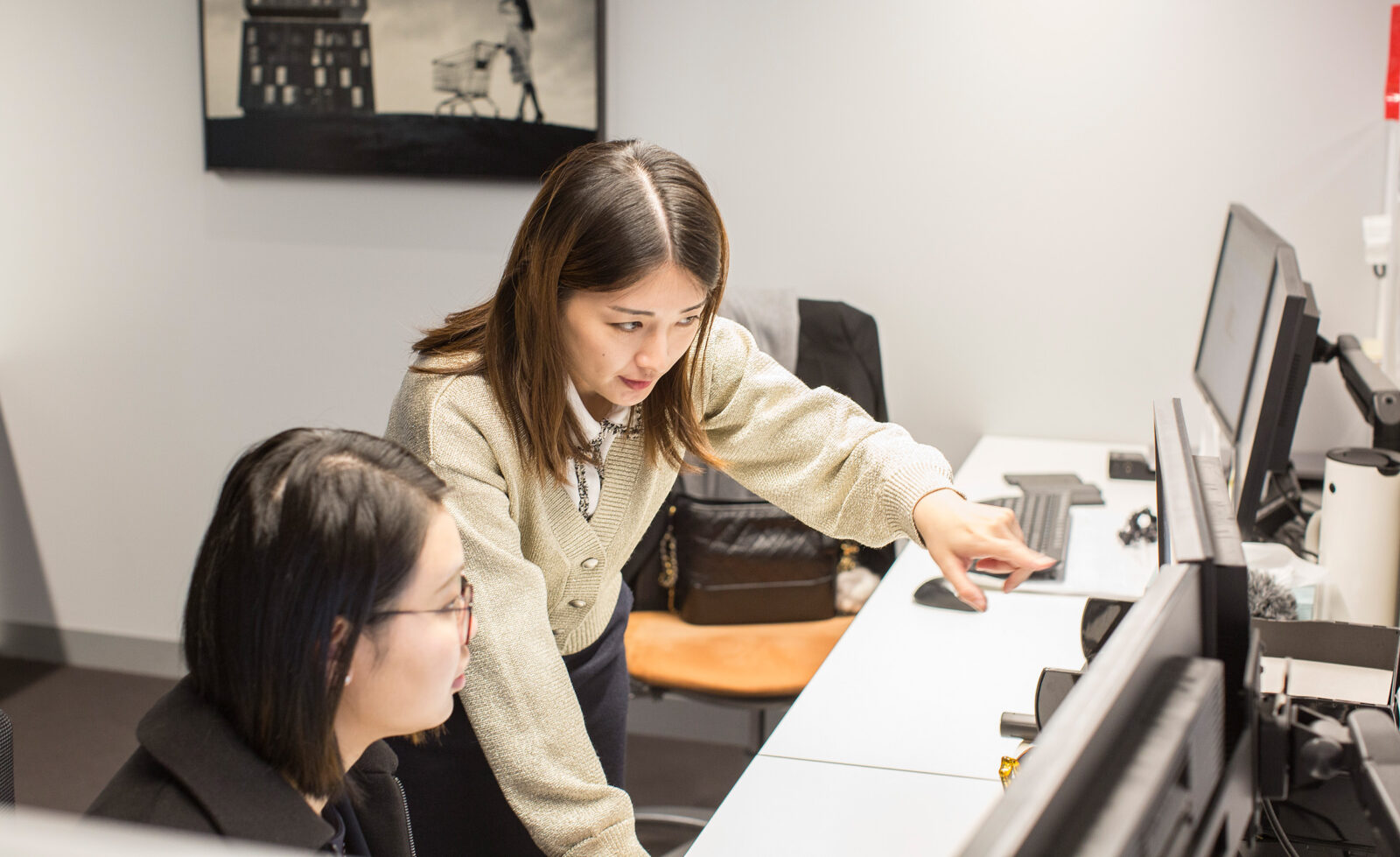 We Speak Your Language | MRE — Melbourne Real Estate